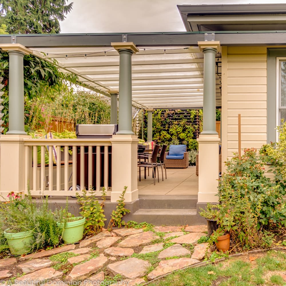 Laurelhurst Side Porch - Metta Architecture | Metta Architecture